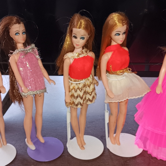 topper | Toys | Vintage Fashion Dolls With Red And Pink Outfits | Poshmark